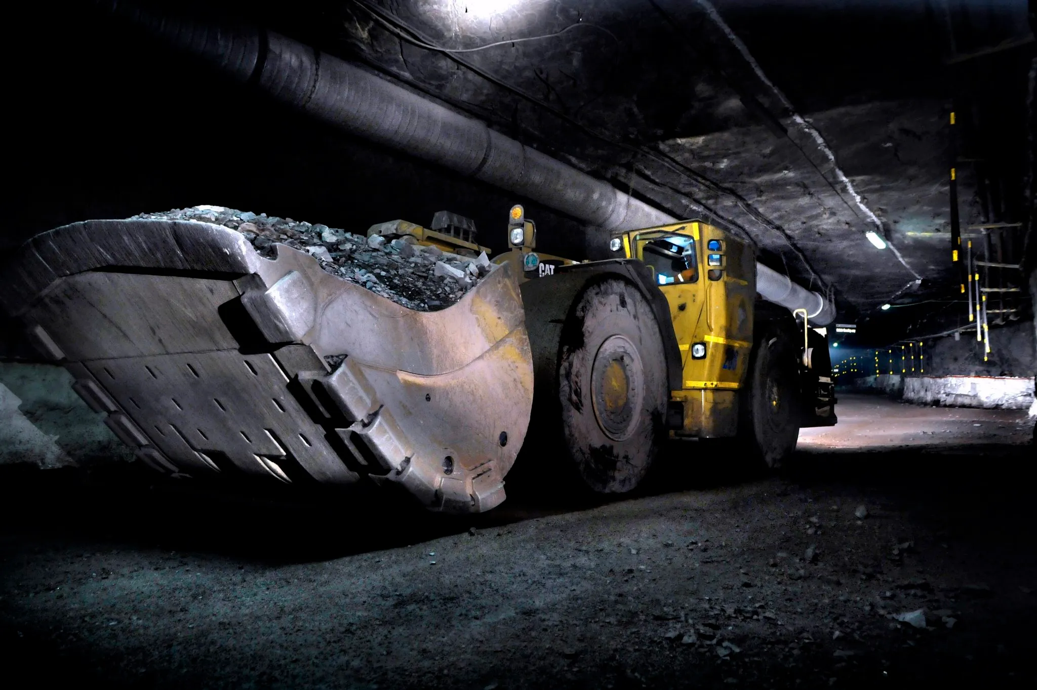 BOOYCO LEADS THE PACK AS PDS #5,000 GOES INTO WITBANK COAL MINE ...